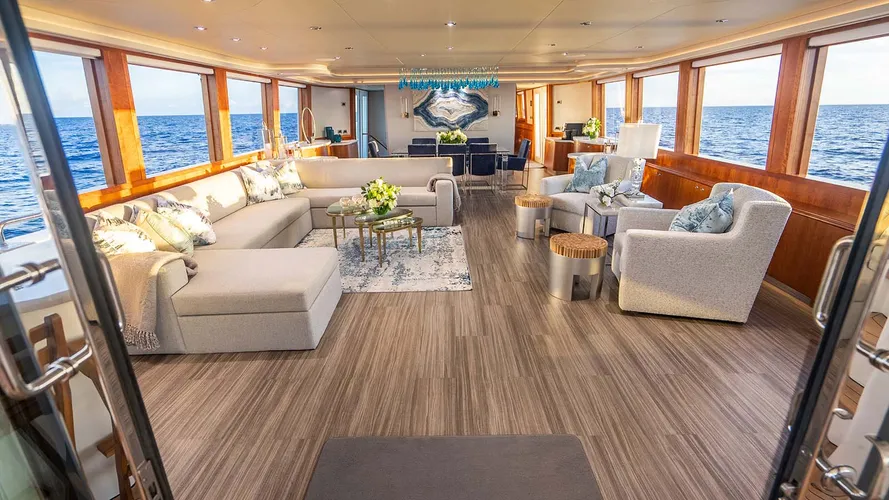 KEMOSABE yacht for charter (Westport, 34.14m, 2007)